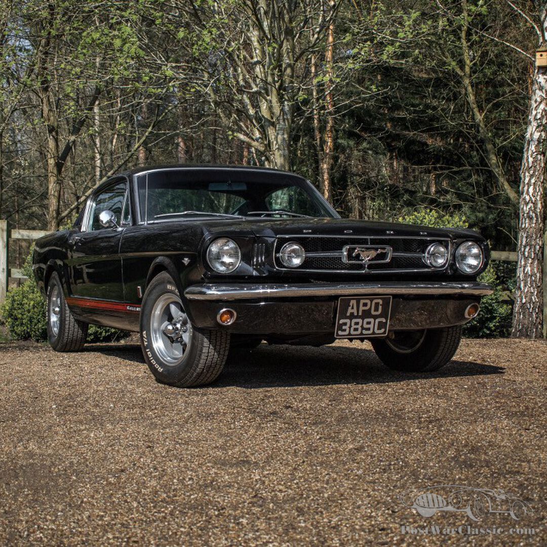 1965 Ford Mustang Fastback Black