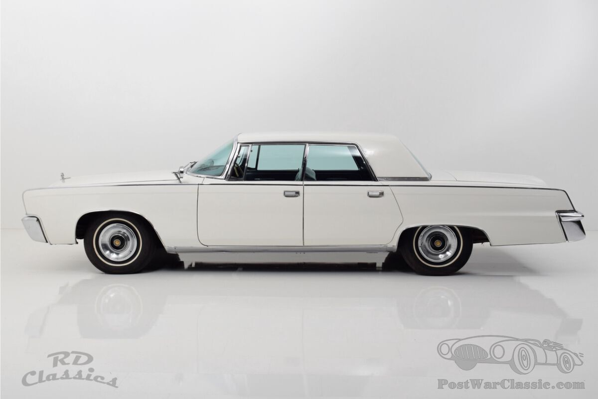 1965 Chrysler Imperial Sedan