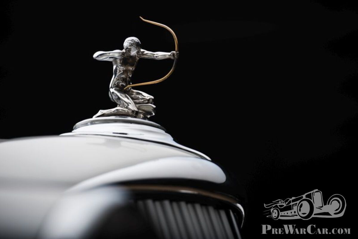 Talking about streamline: 1933 Pierce Arrow Silver arrow - PostWarClassic