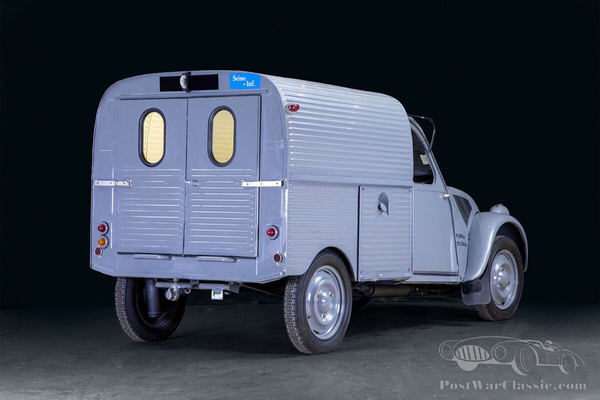 Voiture Citroën 2CV UTILITAIRE AZU 1957 a vendre - PostWarClassic
