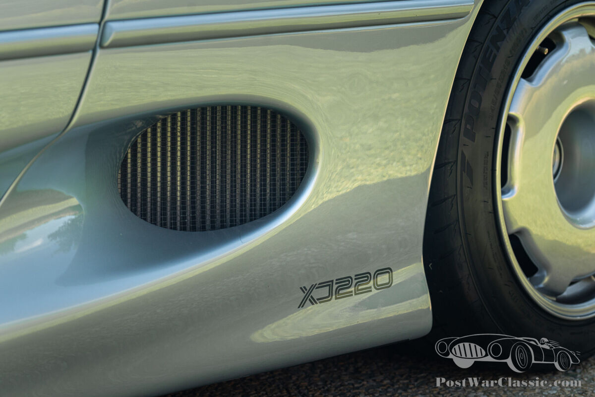 Car Jaguar XJ 220 1993 for sale - PostWarClassic