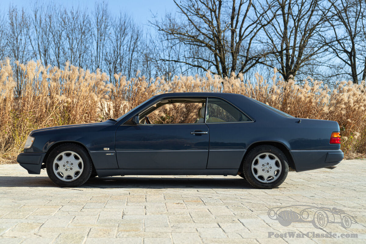Car Mercedes Benz CE 200 1992 for sale - PostWarClassic