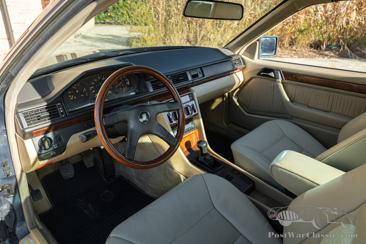 Car Mercedes Benz CE 200 1992 for sale - PostWarClassic