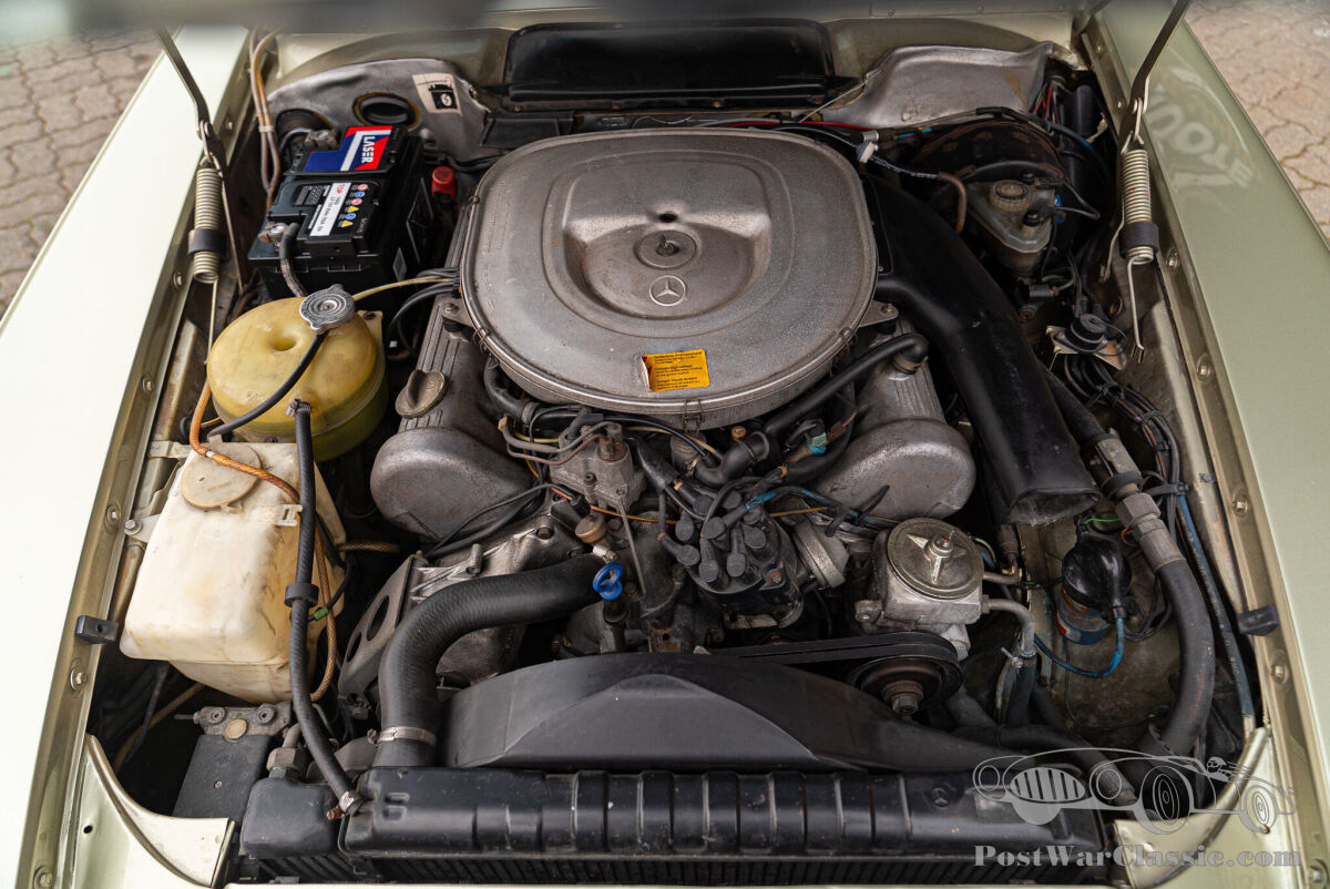 Car Mercedes Benz SLC 500 1984 for sale - PostWarClassic