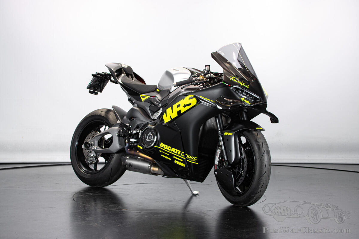 Motorbike Ducati PANIGALE V4 S FRECCIA VERDE IVA esposta 2024 for sale ...