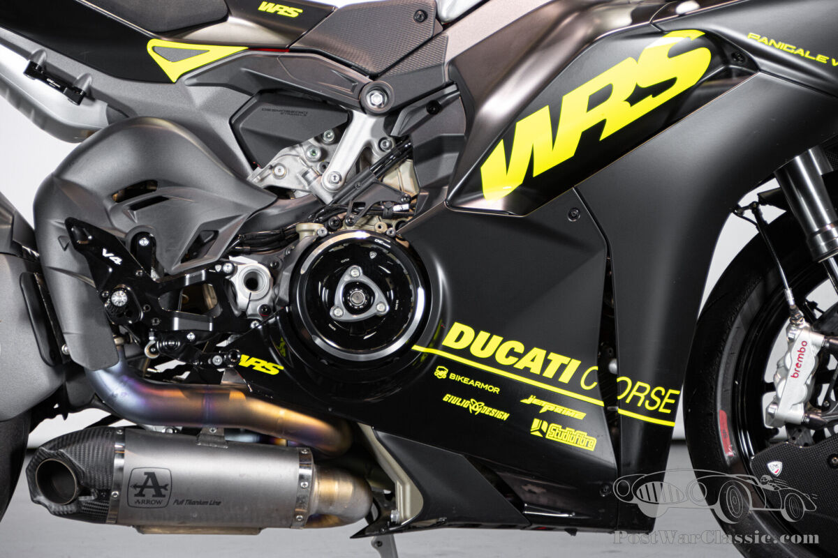 Motorbike Ducati PANIGALE V4 S FRECCIA VERDE IVA esposta 2024 for sale ...